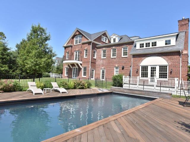 5020 Grosvenor Avenue, Unit 1
