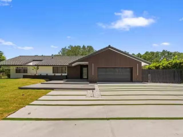 5020 Hawkhurst Ave, Southwest Ranches, FL 33331 MLS A11783144