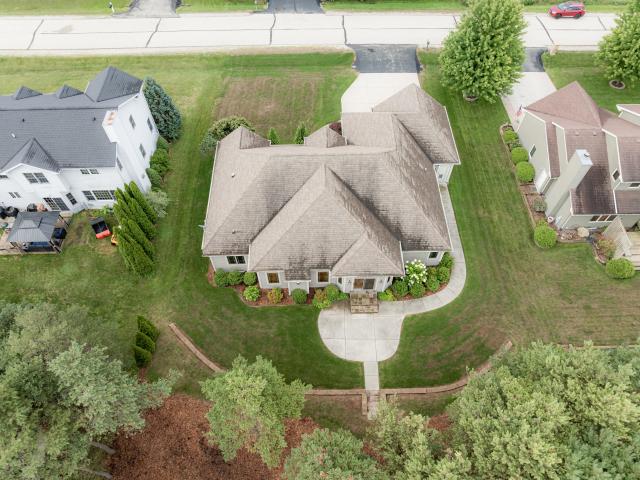 5020 Pine Tree Cir