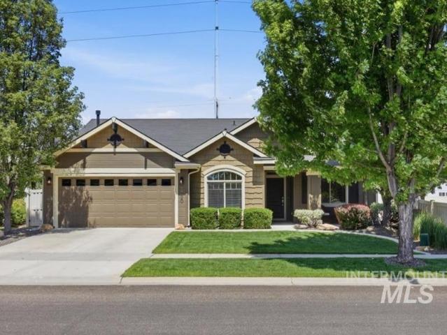 5020 W Los Flores St