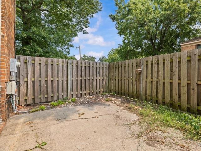 5021 Clairmont CT