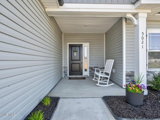 5021 Green Hawthorne Court