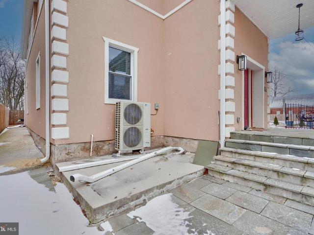 5021 Harney Road