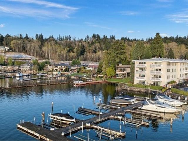 5021 Ripley Ln N Apt 203, Renton, WA 98056