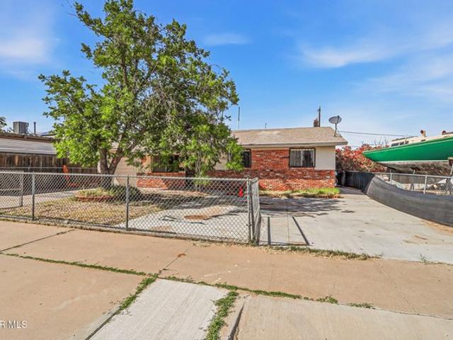 5021 Royal Dr, El Paso, TX 79924