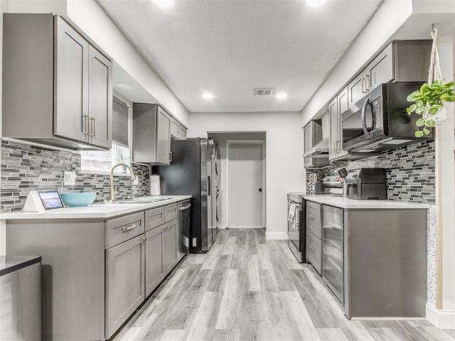 5021 Union Circle