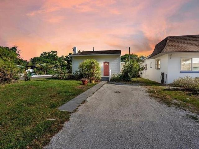 5021 18th Ave S, Gulfport, FL 33707