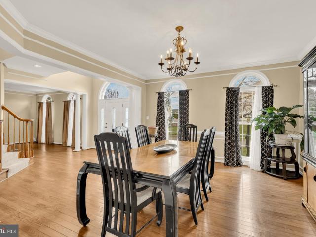 5022 Burnside Farm Pl, Haymarket, VA 20169 | MLS #VAPW2116