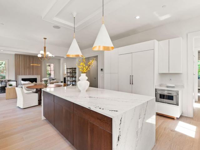5022 Cathedral Avenue NW, Washington, US, DC