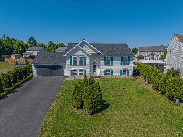 5022 Dongara Ln, Clay, NY 13041