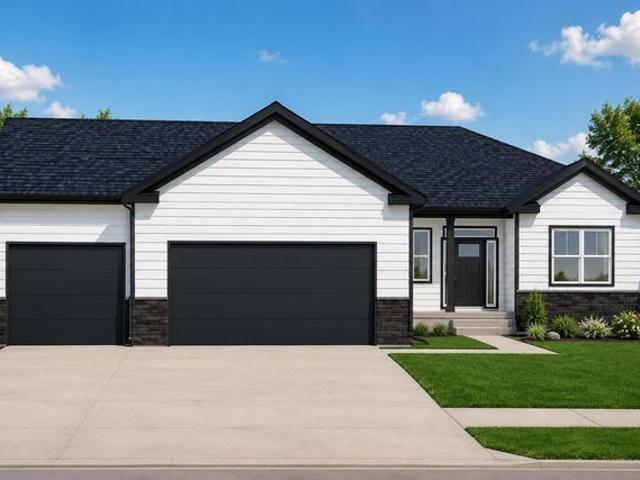 5022 Elizabeth Dr, Cedar Falls, IA 50613