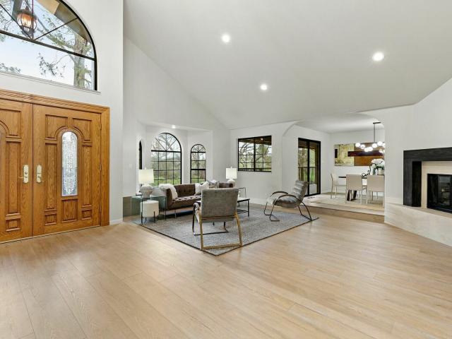 5022 Foothill Road, Pleasanton, US, CA