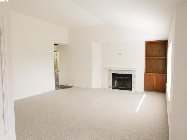 5022 Lakeview Dr 202