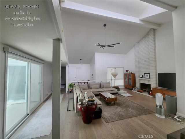 5022 Paseo Dali