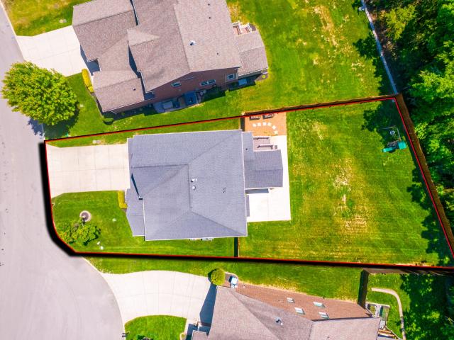 5022 Winslow Dr