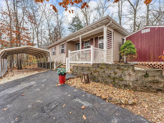 5023 Greenwood Dr, Merriam Woods, MO 65740