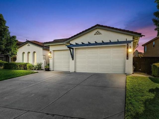 5023 Stroman Ln, Sacramento, CA 95835