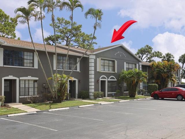 5023 Society Pl E Apt E, West Palm Beach, FL 33415