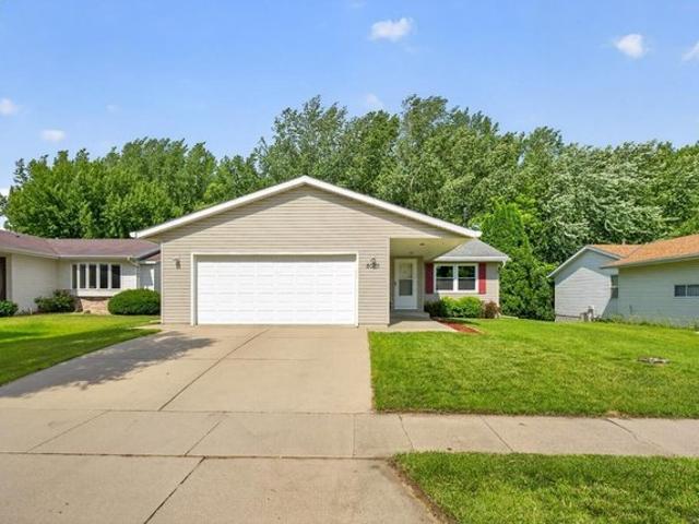 5023 25th Ave NW, Rochester, MN 55901