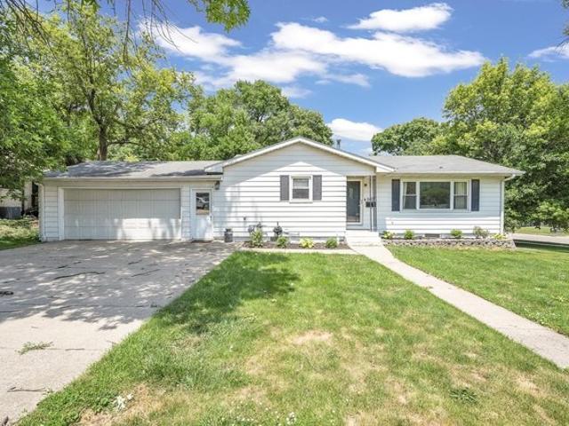 502 22nd St, Spirit Lake, IA 51360
