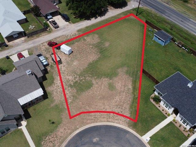 502 34th St Lot 16, Hondo, TX 78861