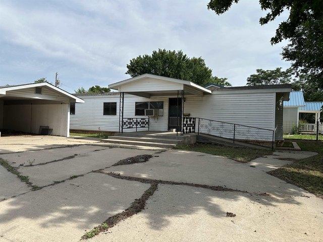 502 7th St, Woodward, OK 73801