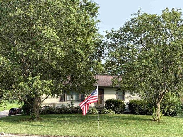 502 4th St SW, State Center, IA 50247