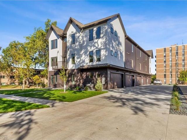 502 8th St S Apt 5, Fargo, ND 58103