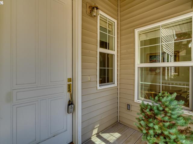 502 Covey LN