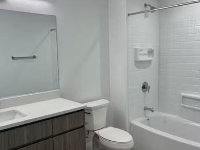 502 Cardinal Square Building D1