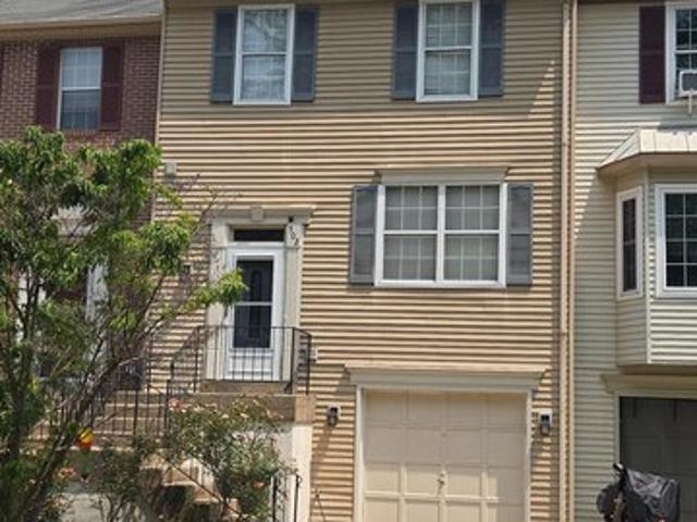 502 Club House Rd, Fredericksburg, VA 22406