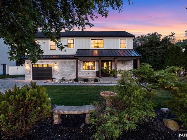 502 Closter Dock Rd, Closter, NJ 07624