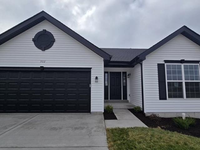 502 Apple Orchard Ln, Wentzville, MO 63385
