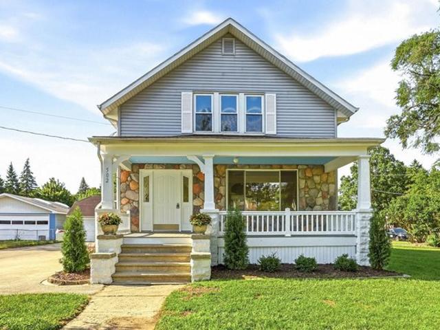 502 Borton Ave, Essexville, MI 48732