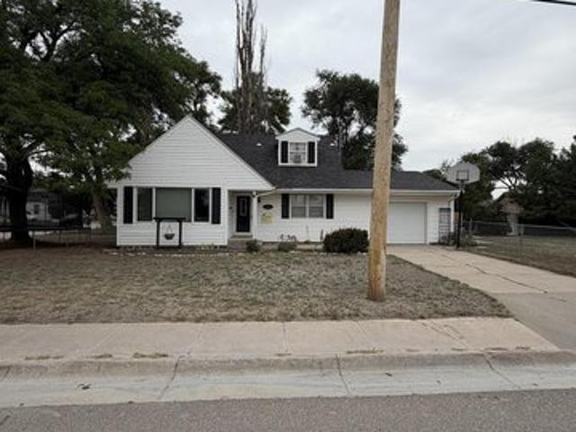 502 E 12th St, Bridgeport, NE 69336