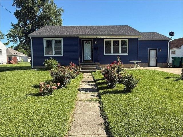502 E Adams Ave, Casey, IL 62420