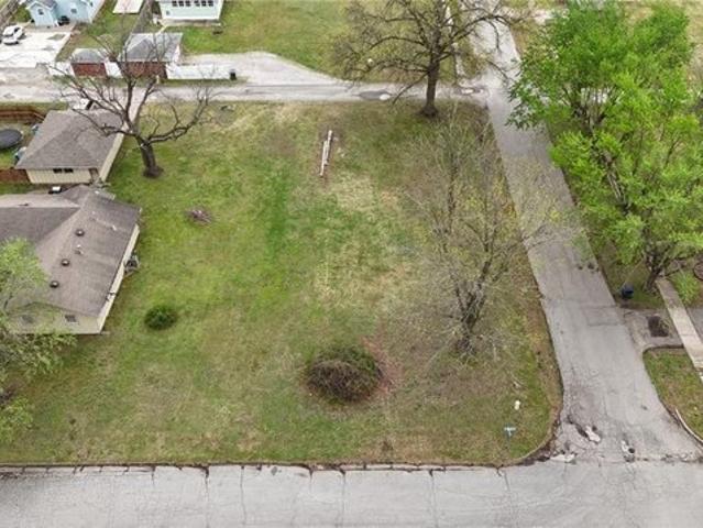 502 E Adams St, Pittsburg, KS 66762
