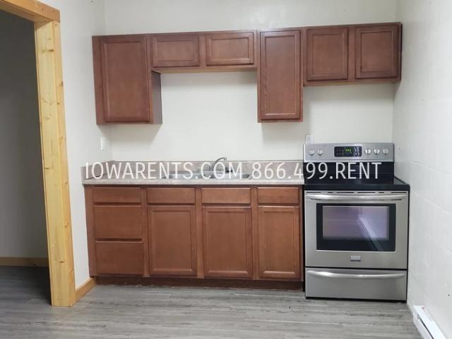 502 E Coolbaugh, 2 beds, 1 full bath
