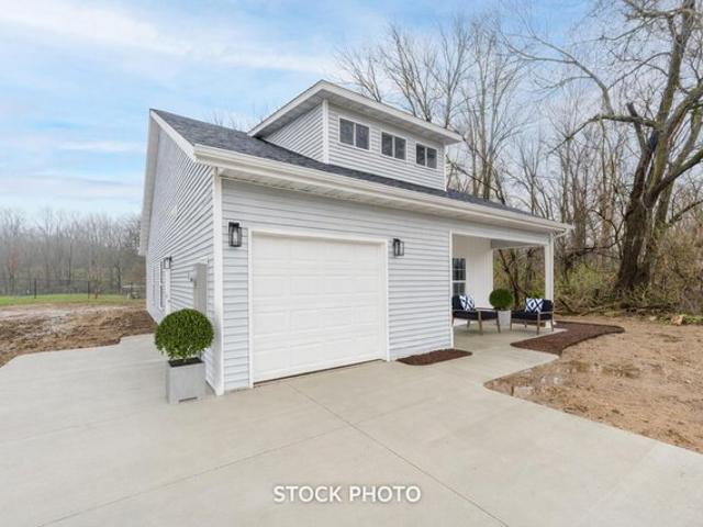 502 E Hatch St, Sturgis, MI 49091