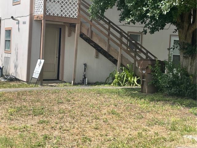502 E Lott Avenue