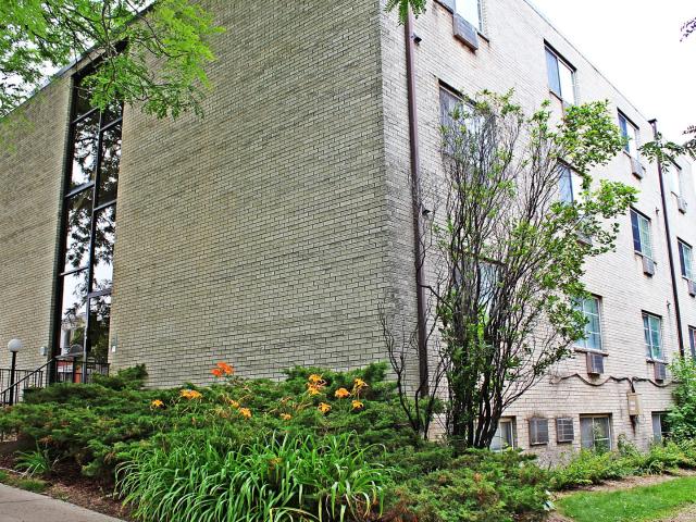 502 E Main St