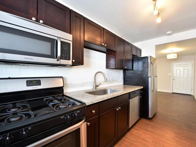 502 E Mariposa Street # Apt 201