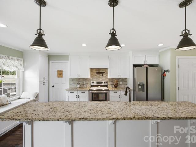 502 Ellenwood Drive
