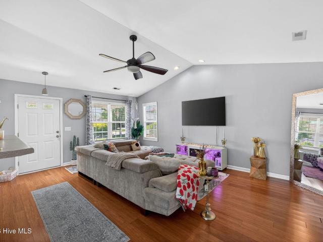 502 Foxfield Court