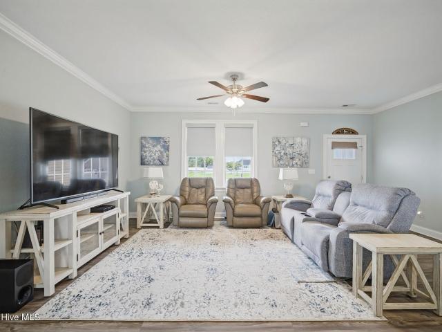 502 Keel Way
