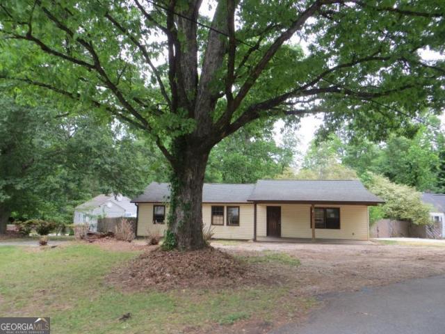 502 Hanes Drive
