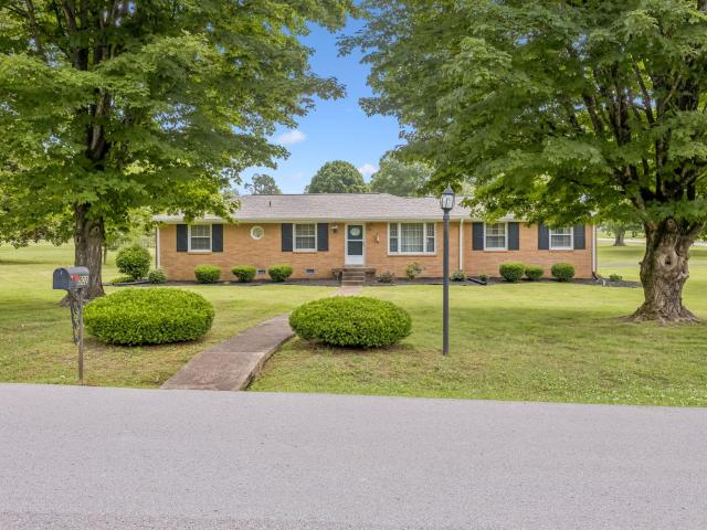 502 Hillview Dr