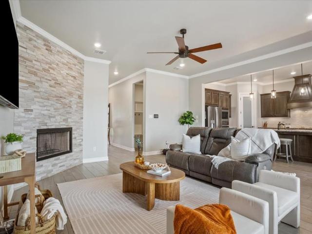 502 Oak Drive