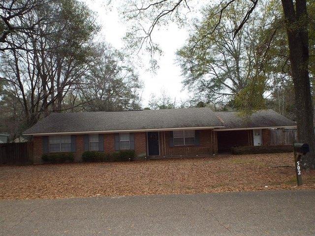 502 Lakeview Ave, McComb, MS 39648