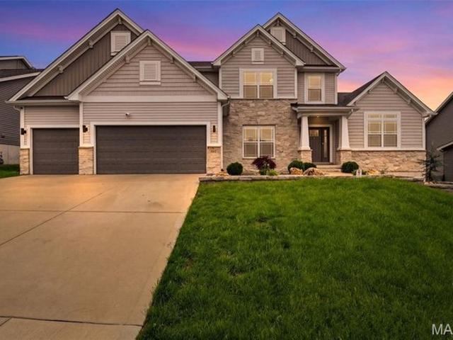 502 Leaning Woods St, Saint Charles, MO 63301